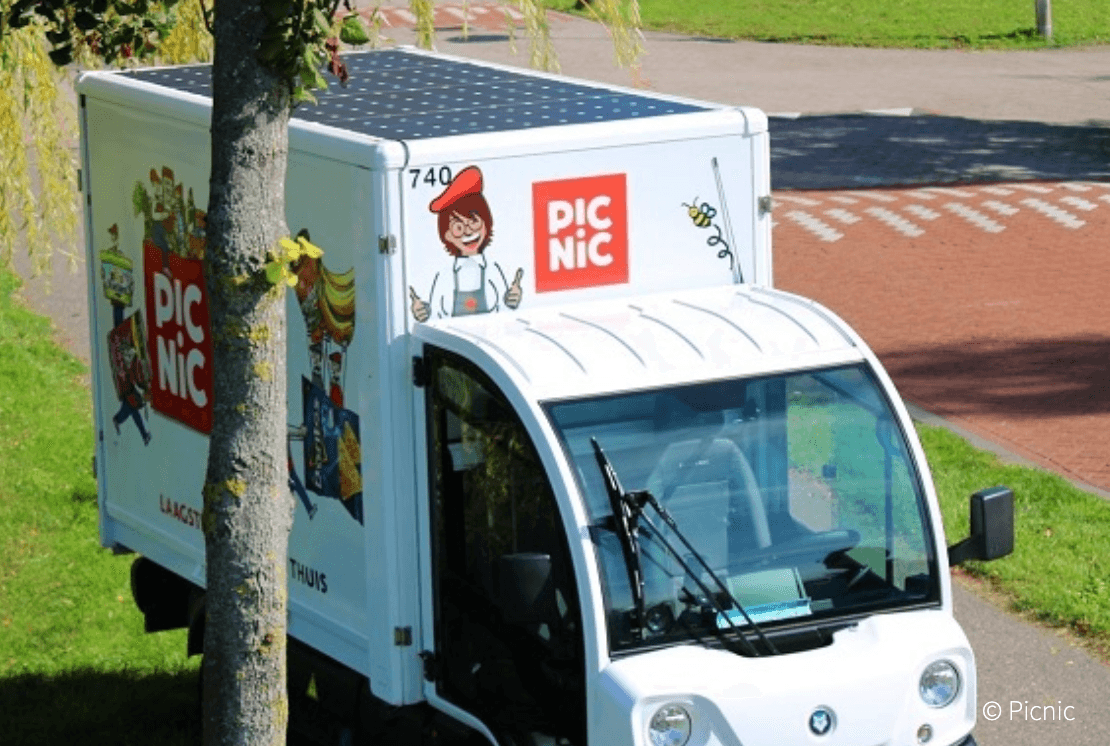 Bezorg-super Picnic legt zonnepanelen op de bestelbus - Hier in Salland