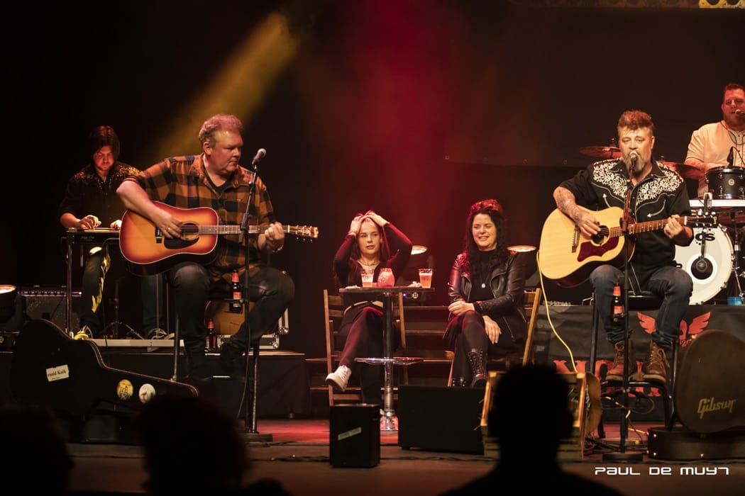 Recensie in beeld: Mooi Wark in HOFtheater | Met fotogalerij - Hier in ...